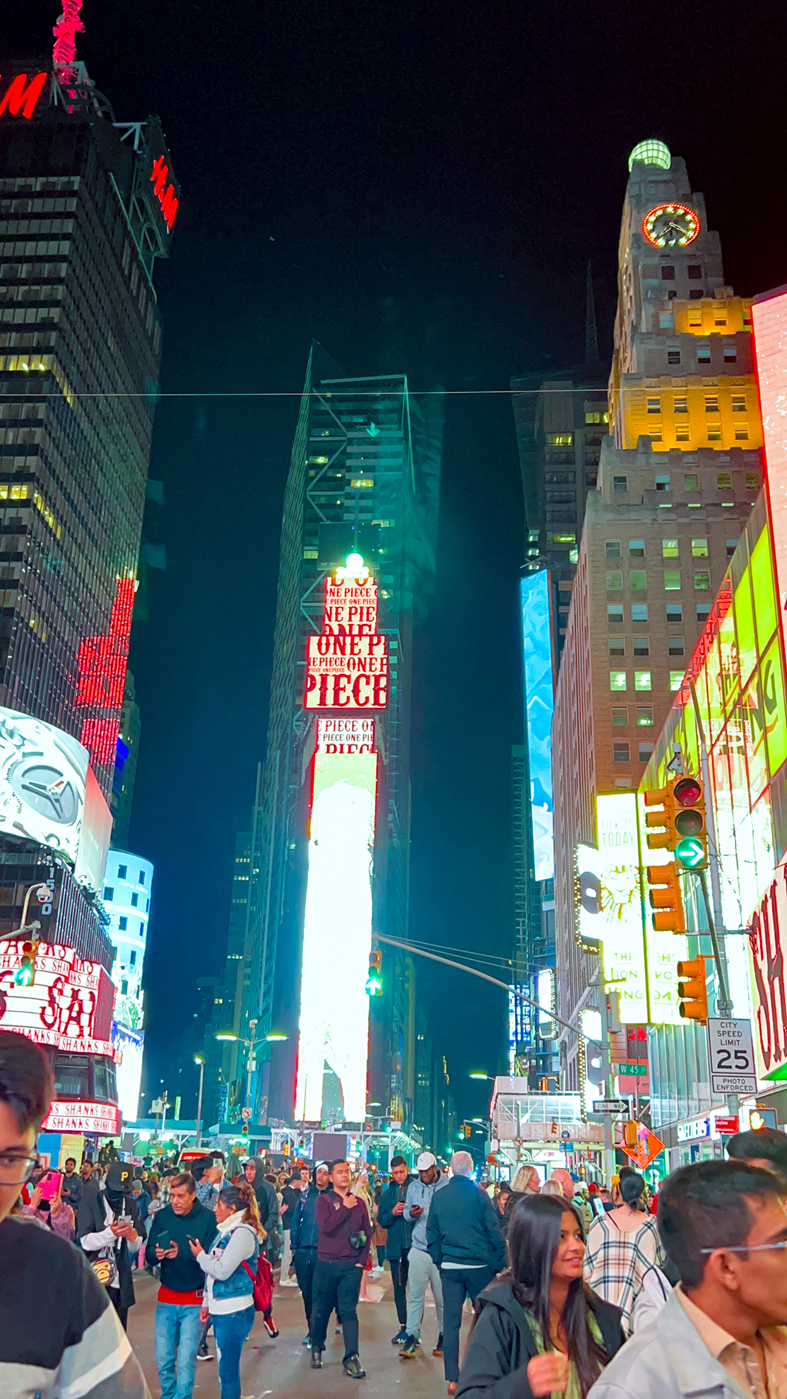 One Piece Times Square Takeover - Hideoki